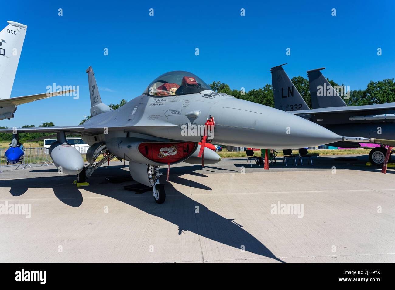 Multirole fighter, air superiority fighter Lockheed Martin F-16 ...