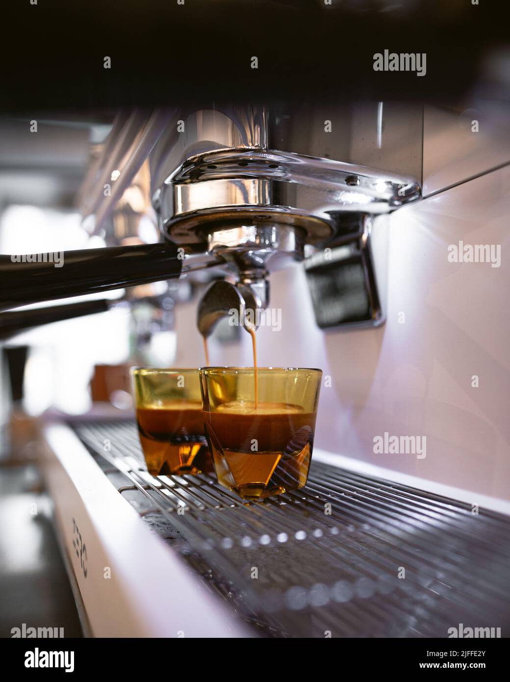 Espresso coffee shot from machine hi-res stock photography and images ...