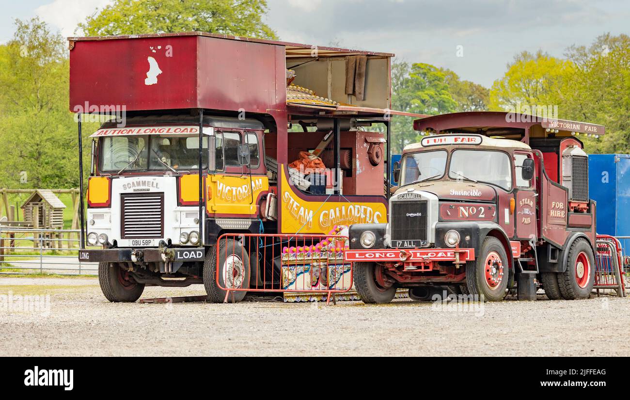 Two fairground lorries hi-res stock photography and images - Alamy