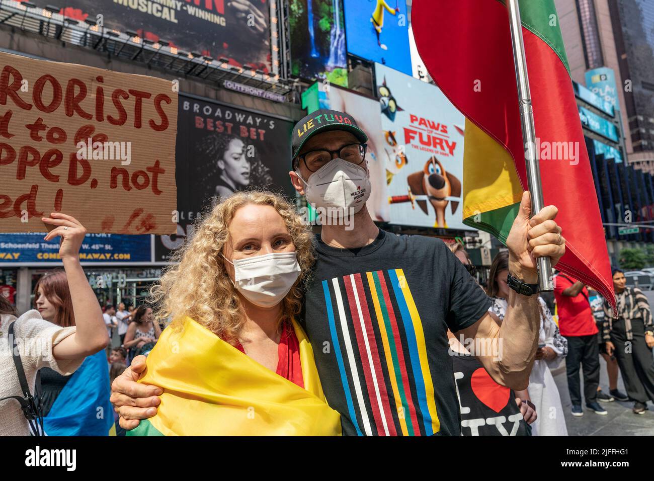 Hundreds of activists, supporters and Ukrainian-Americans staged a ...