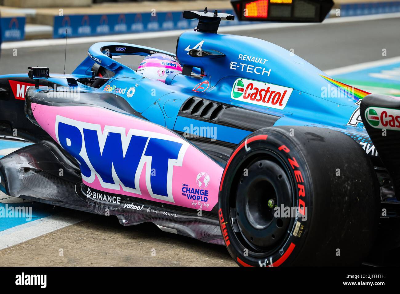 Alpine F1 Team A522, mechanical detail of the engine cover and sidepod ...