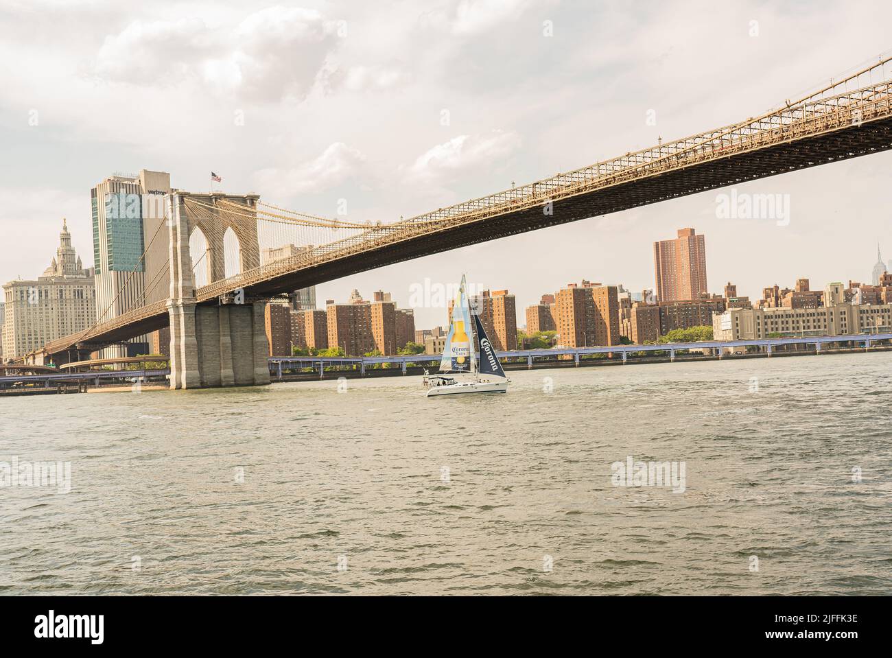 DUMBO, Brooklyn, New York: Landscape with the view on Brooklyn Bridge ...