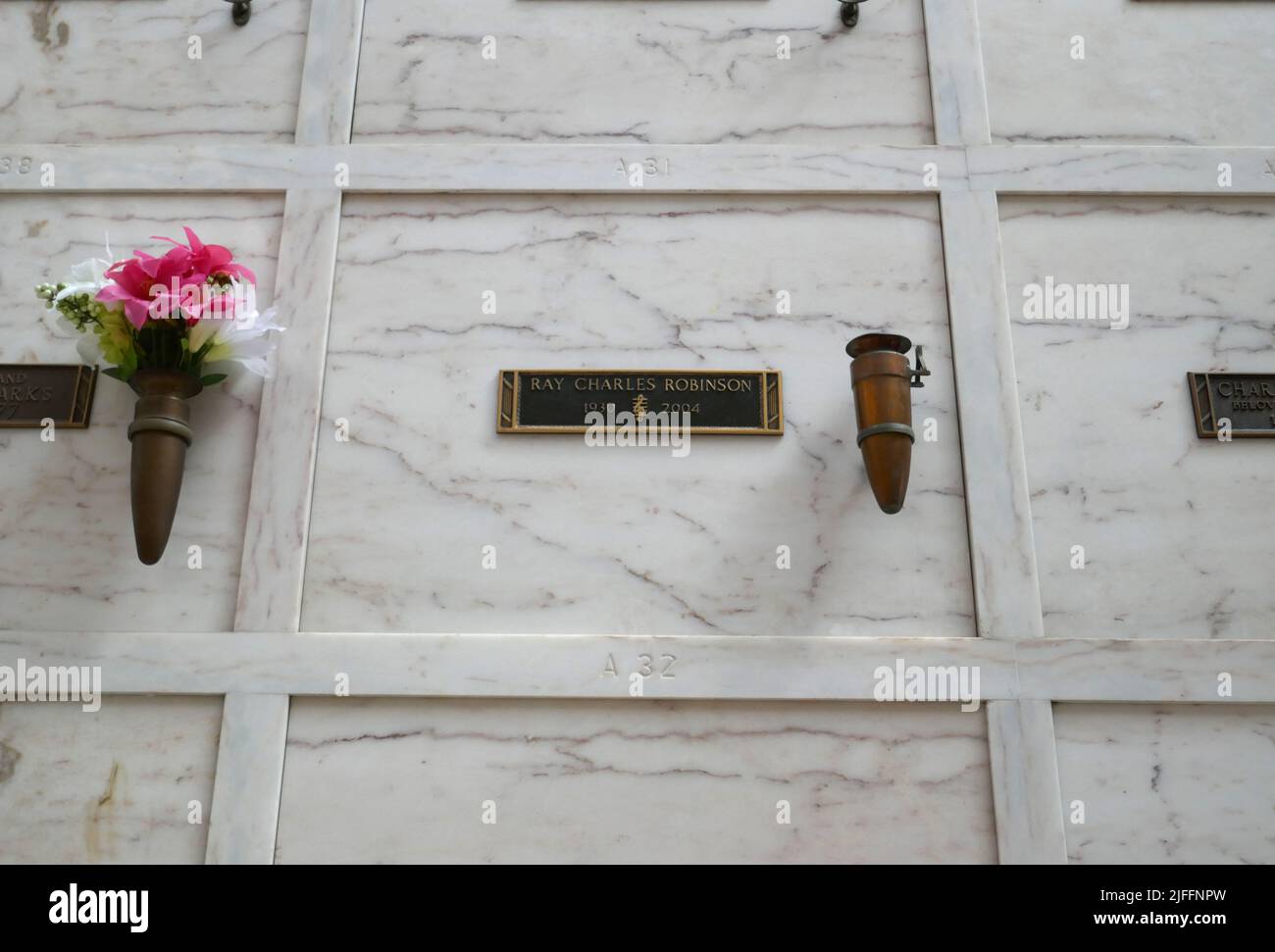 Inglewood, California, USA 29th June 2022 Singer Ray Charles Grave in ...