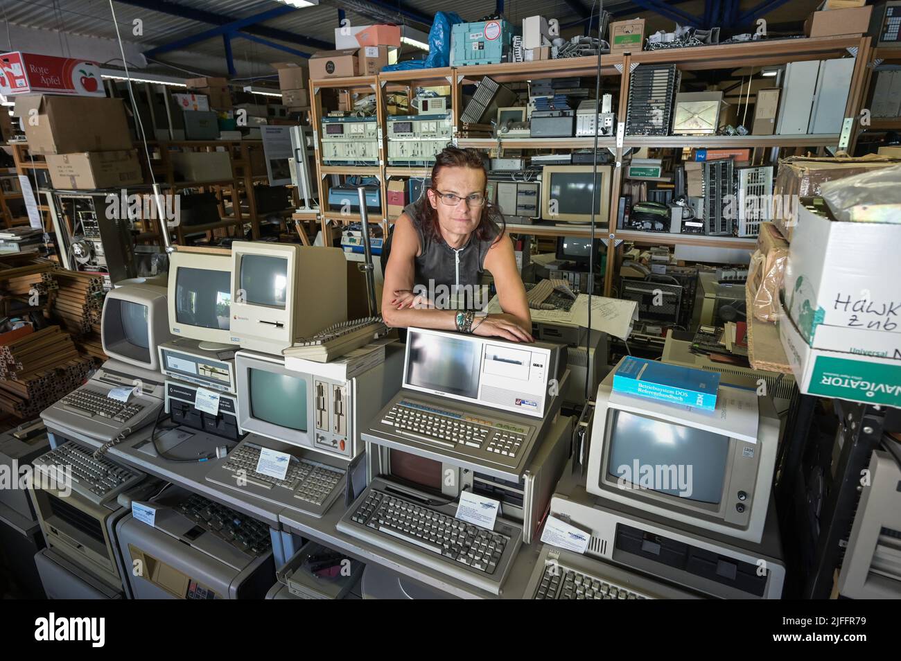 Historical computer hi-res stock photography and images - Alamy