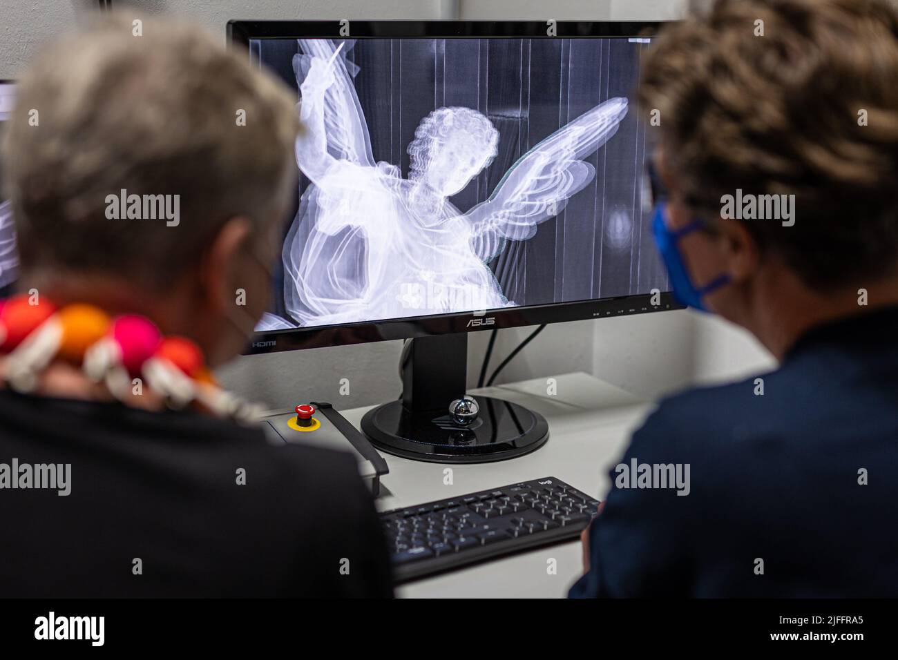 System hell hi-res stock photography and images - Alamy