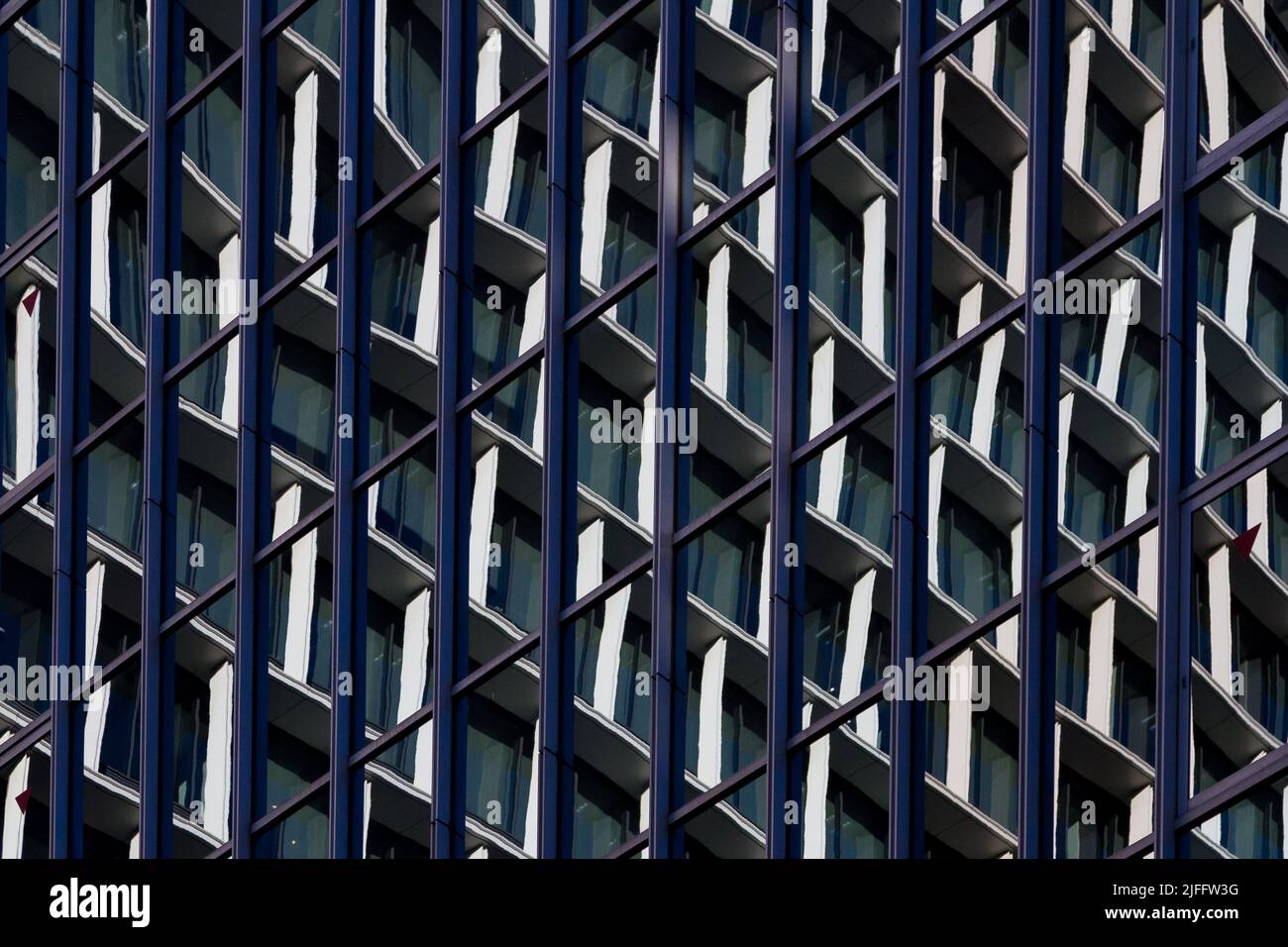 Reflected japanese building hi-res stock photography and images - Alamy