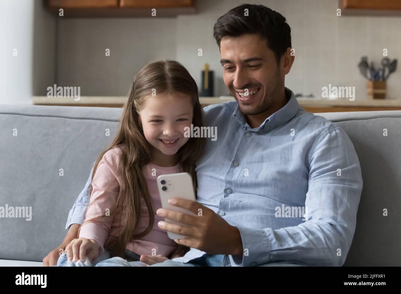 Electronic shop child hi-res stock photography and images - Alamy