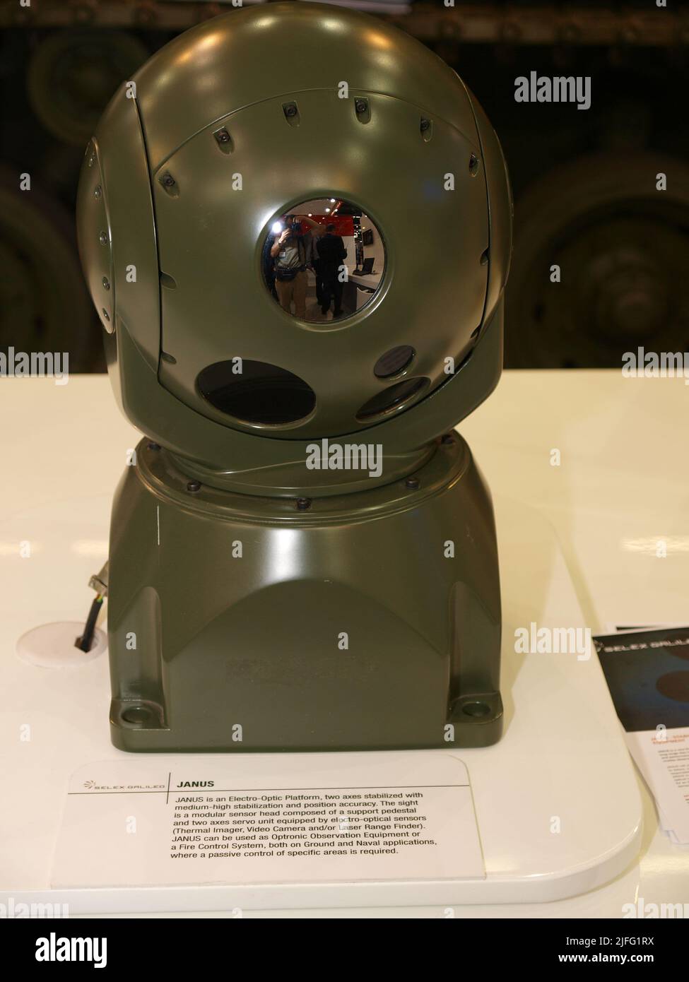 Electro optic hi-res stock photography and images - Alamy