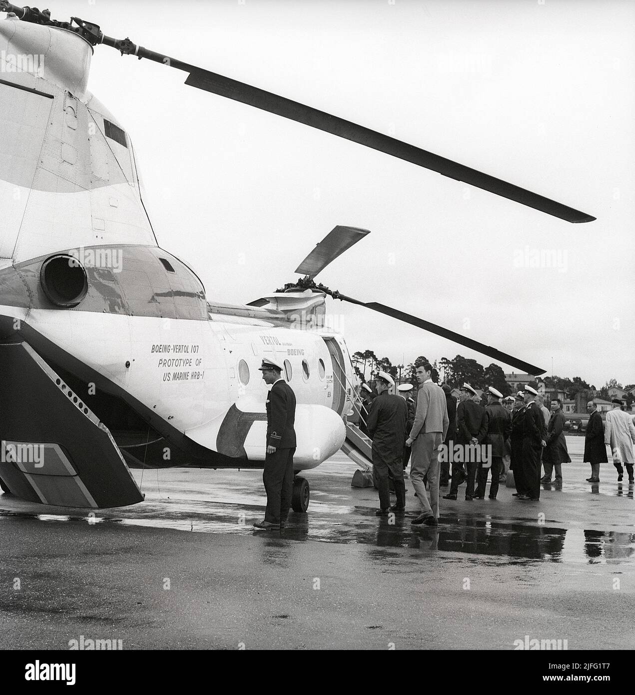 Helicopter history. The Boeing Vertol 107, also called Hkp 4 ...