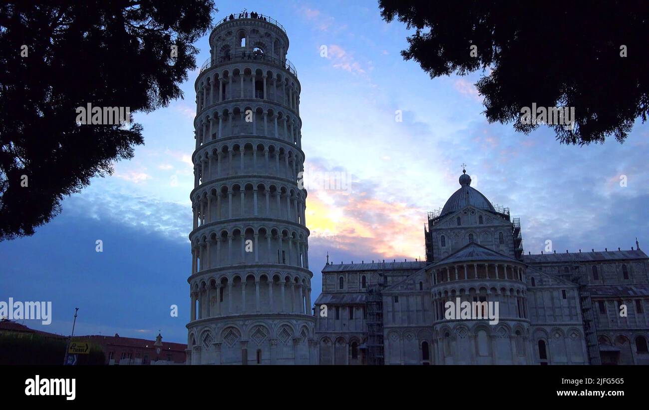 External view pisa cathedral hi-res stock photography and images - Alamy