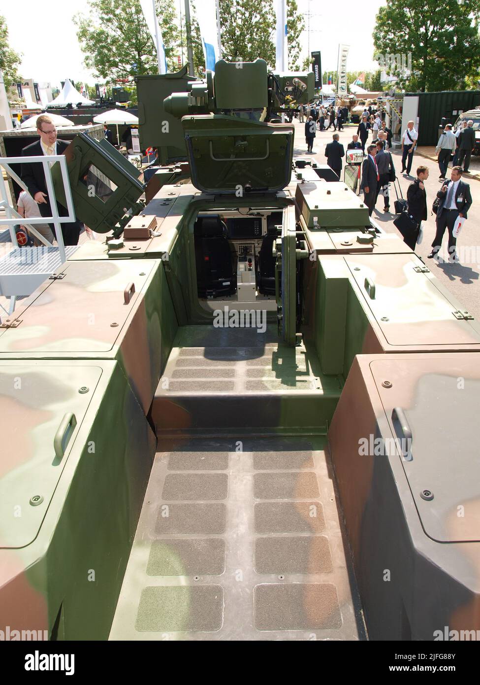 Grenade launcher and scope hi-res stock photography and images - Alamy