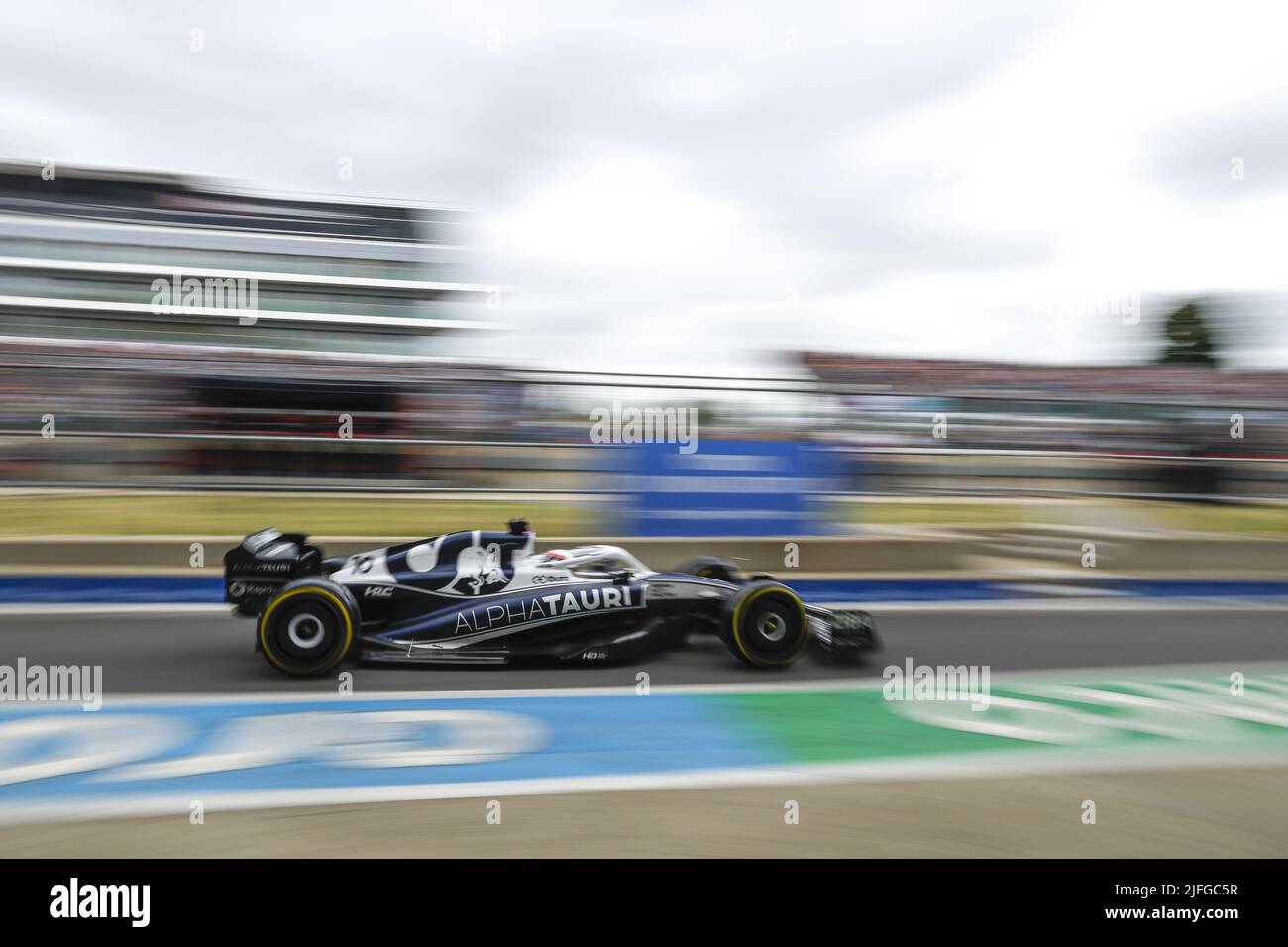 10 GASLY Pierre (fra), Scuderia AlphaTauri AT03, action during the Formula 1 Lenovo British ...