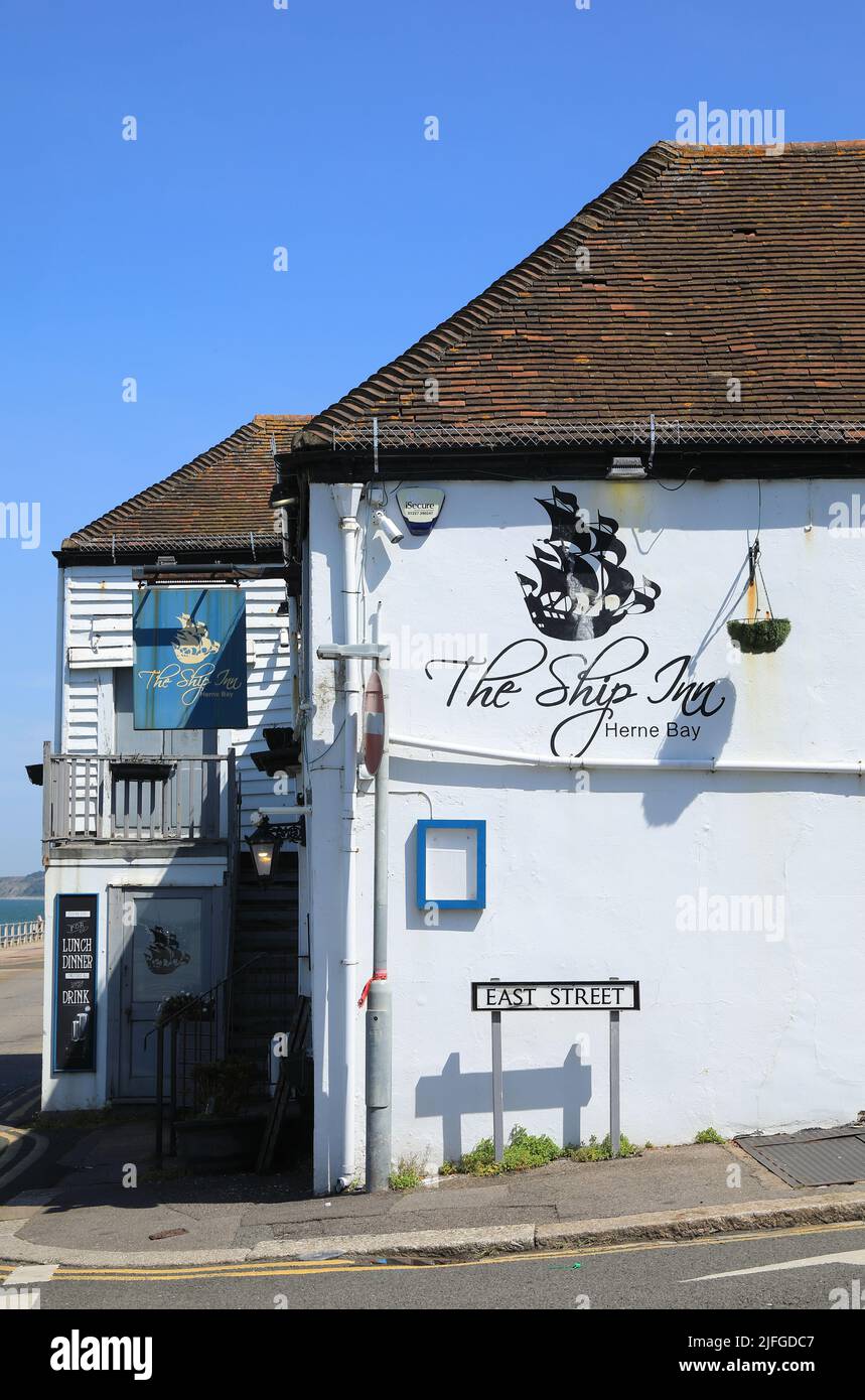 The Ship Inn on the seafront of Herne Bay in north Kent, UK Stock Photo ...