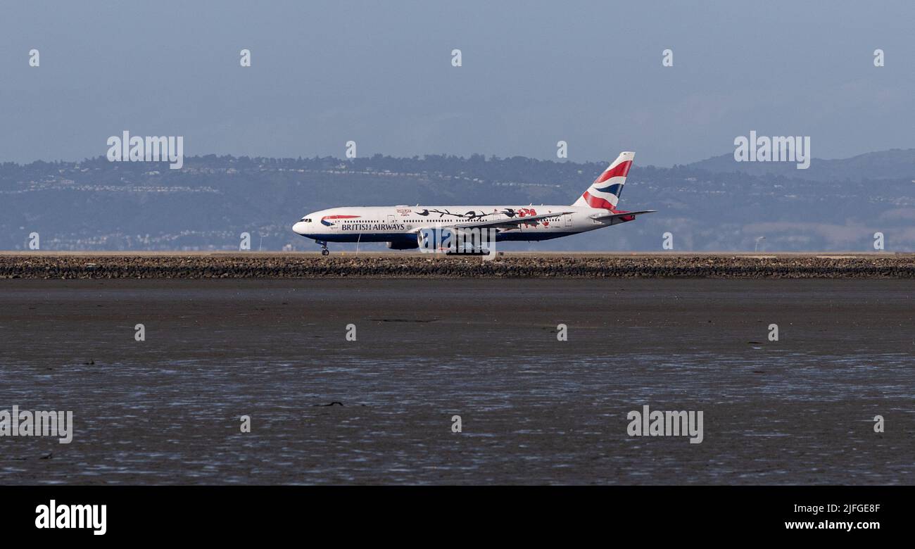 The British Airways plane getting ready for the flight Stock Photo - Alamy