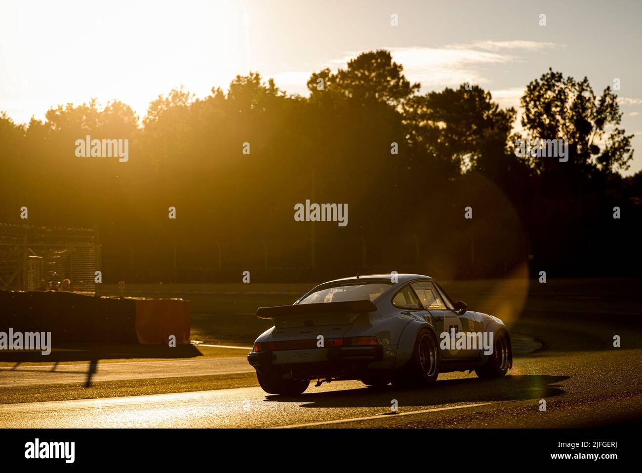 Le mans 1976 porsche hi-res stock photography and images - Alamy