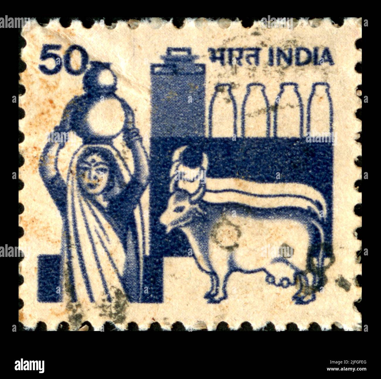 Milk collection india hi-res stock photography and images - Alamy