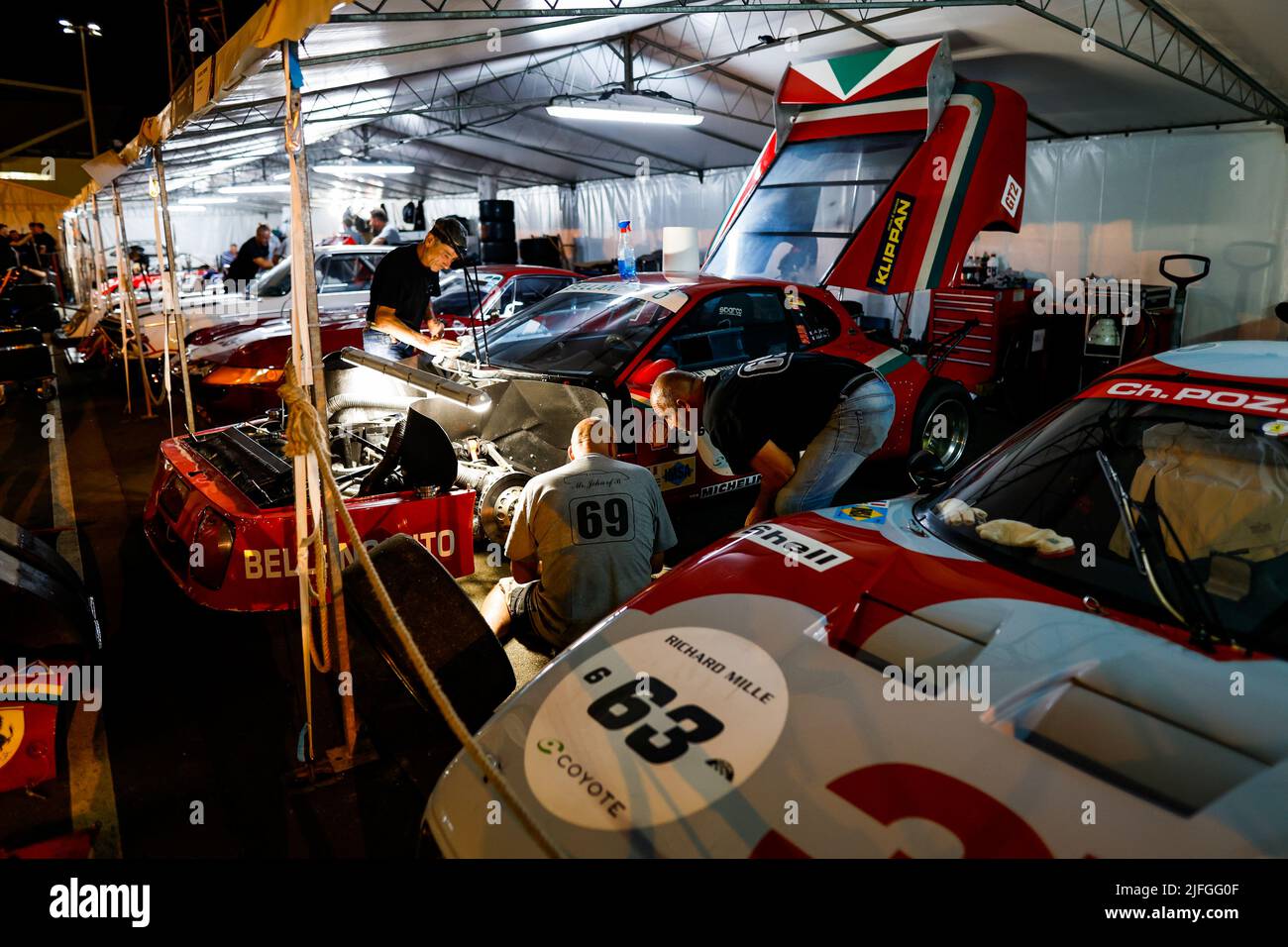 69 MR JOHN OF B / AYARI (FR),Ferrari 512 BBLM / 1979 , ambiance during ...