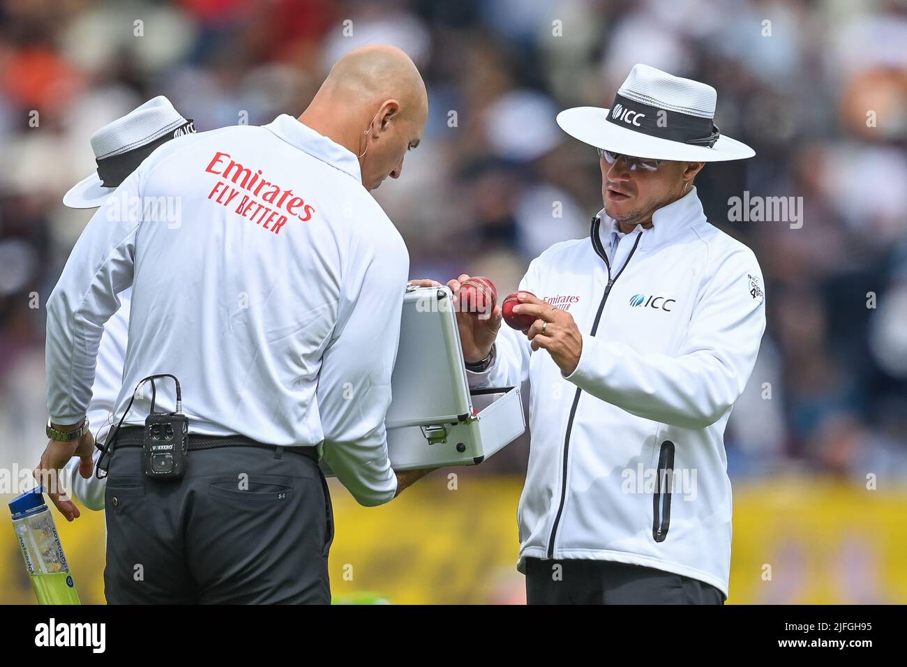 Ball change hi-res stock photography and images - Alamy