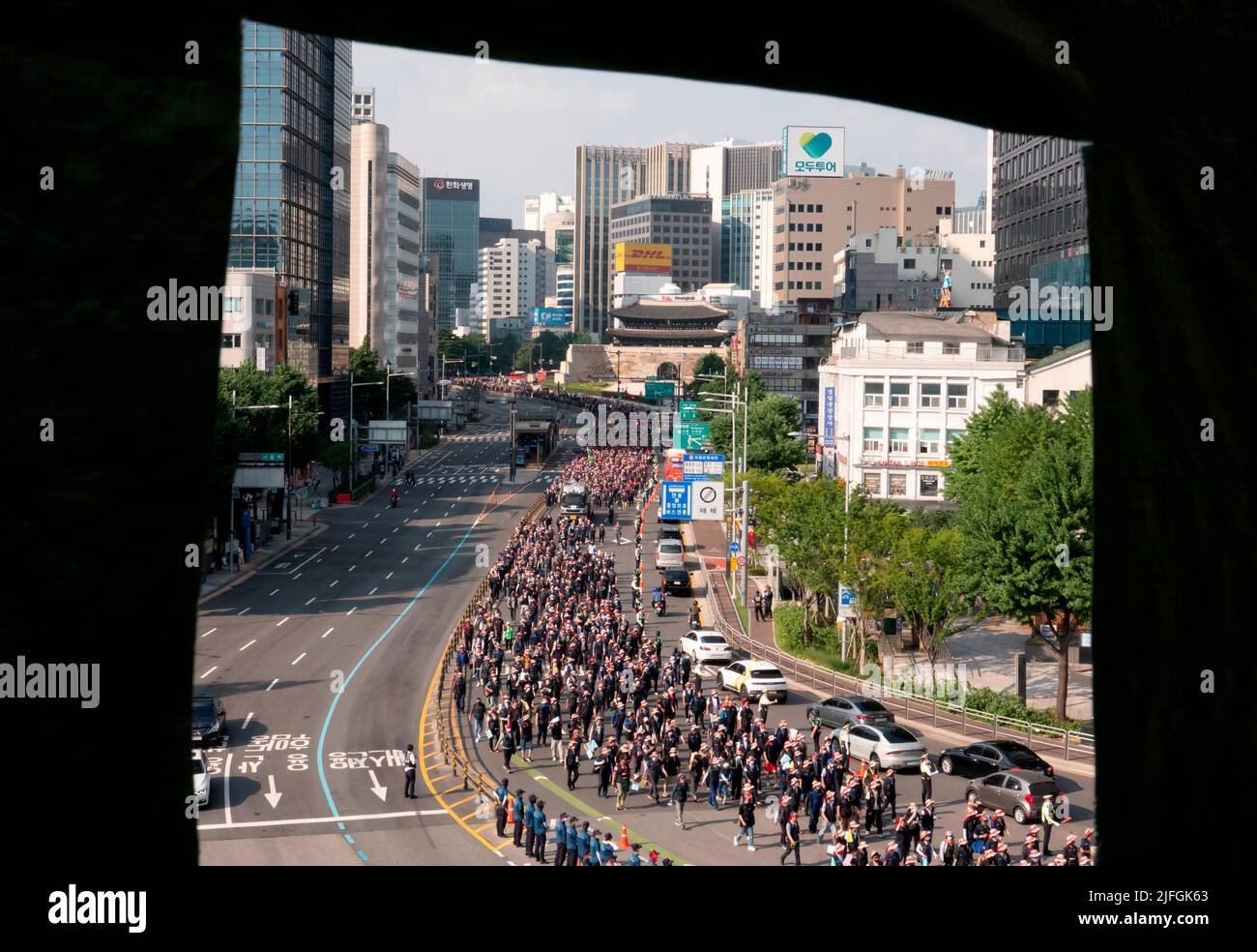 South korean chaebol hi-res stock photography and images - Alamy