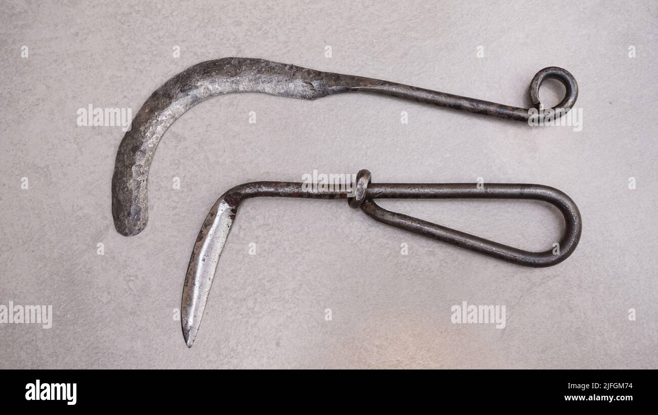 Roman surgical tools hi-res stock photography and images - Alamy
