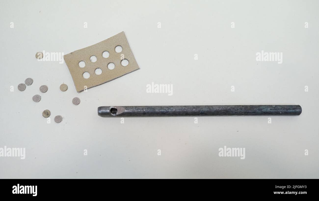 Roman surgical tools hi-res stock photography and images - Alamy