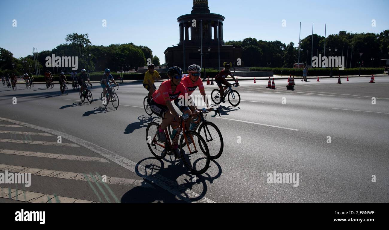 Berlin, Germany. 03rd July, 2022. Participants in the first "VeloCity ...
