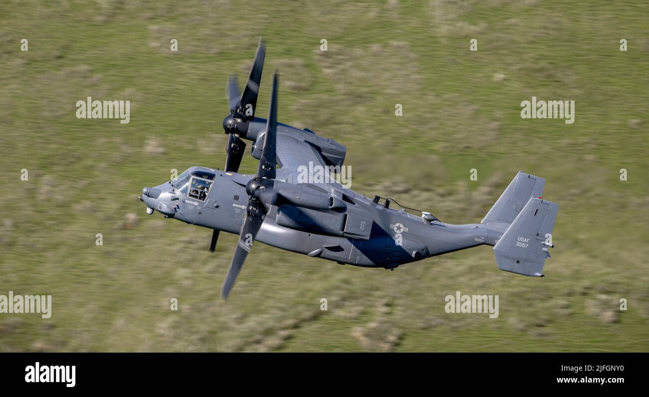 Cv 22b osprey tilt rotor hi-res stock photography and images - Alamy