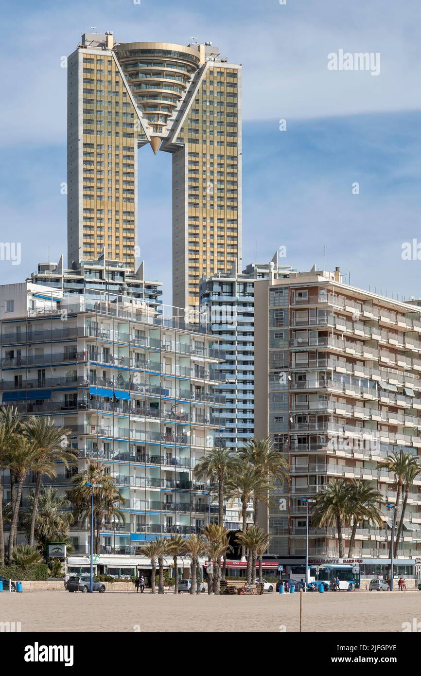 Intempo skyscraper, Levante beach in winter in Benidorm, Alicante ...