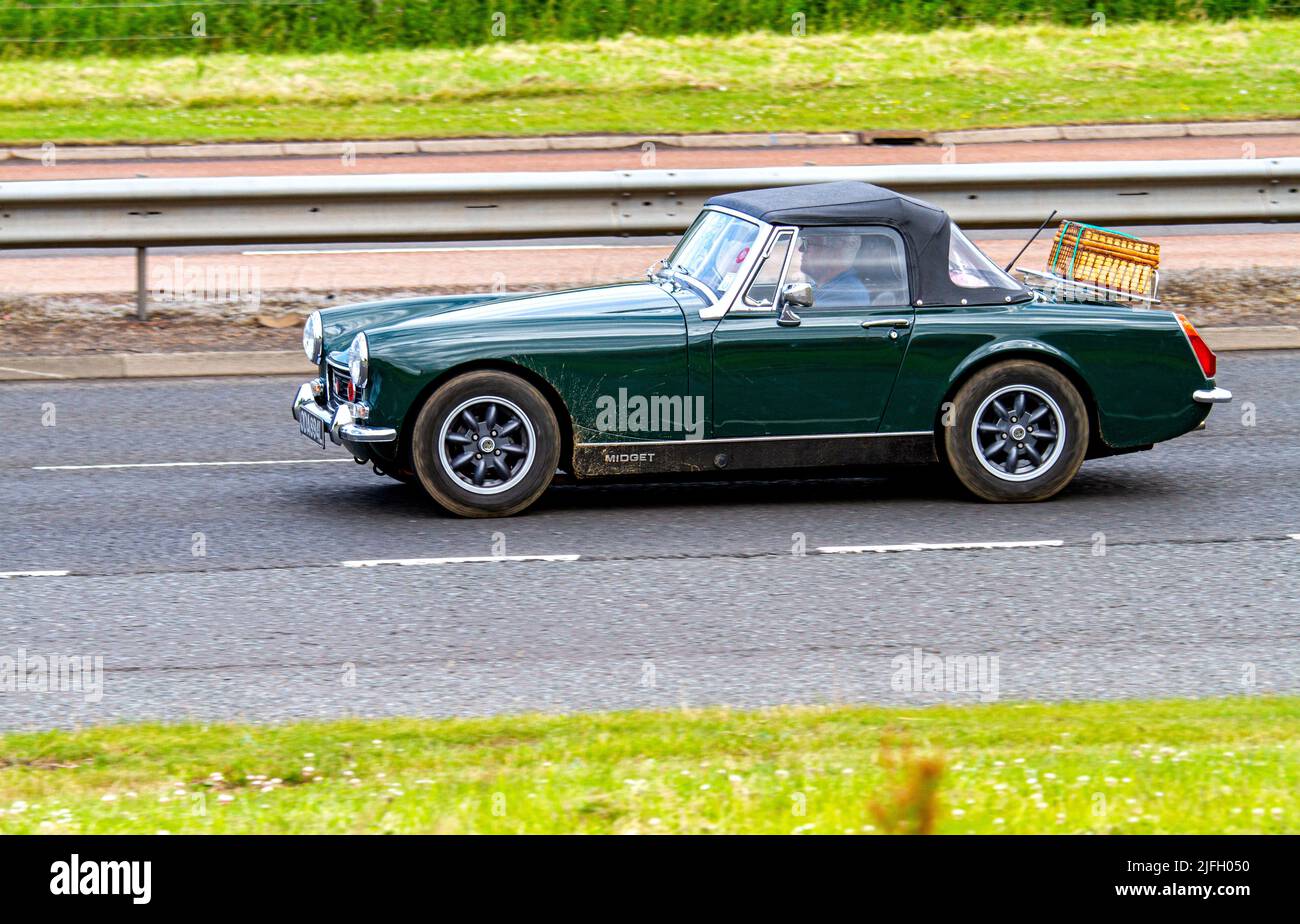 Cruising cars 1970s hi-res stock photography and images - Alamy