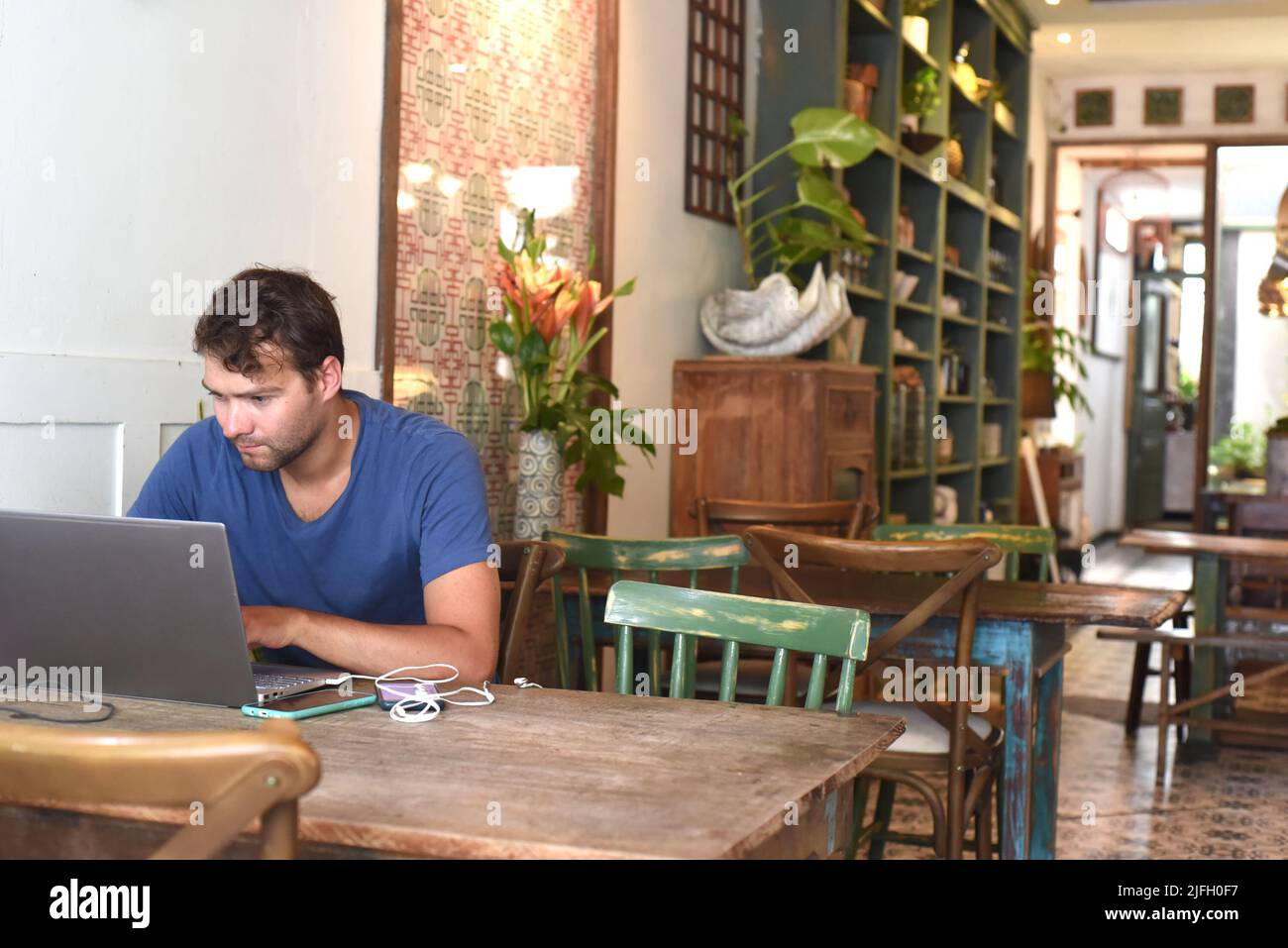 Cafe work space hi-res stock photography and images - Alamy