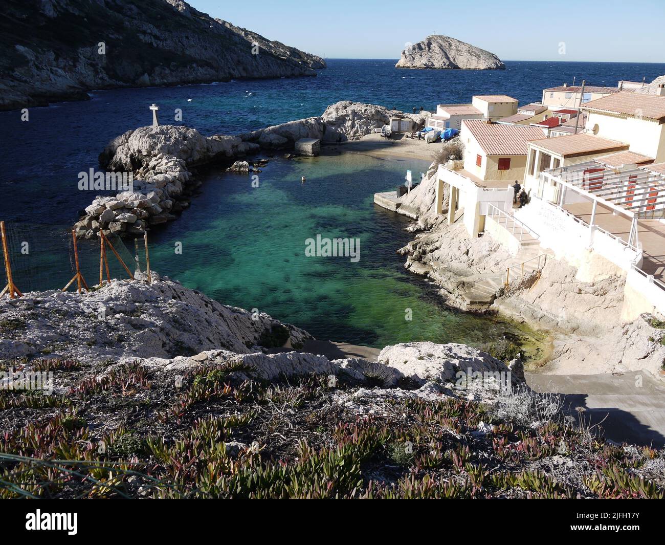The Monkeys bay (Baie des singes) in the creeks south of Marseille, in ...