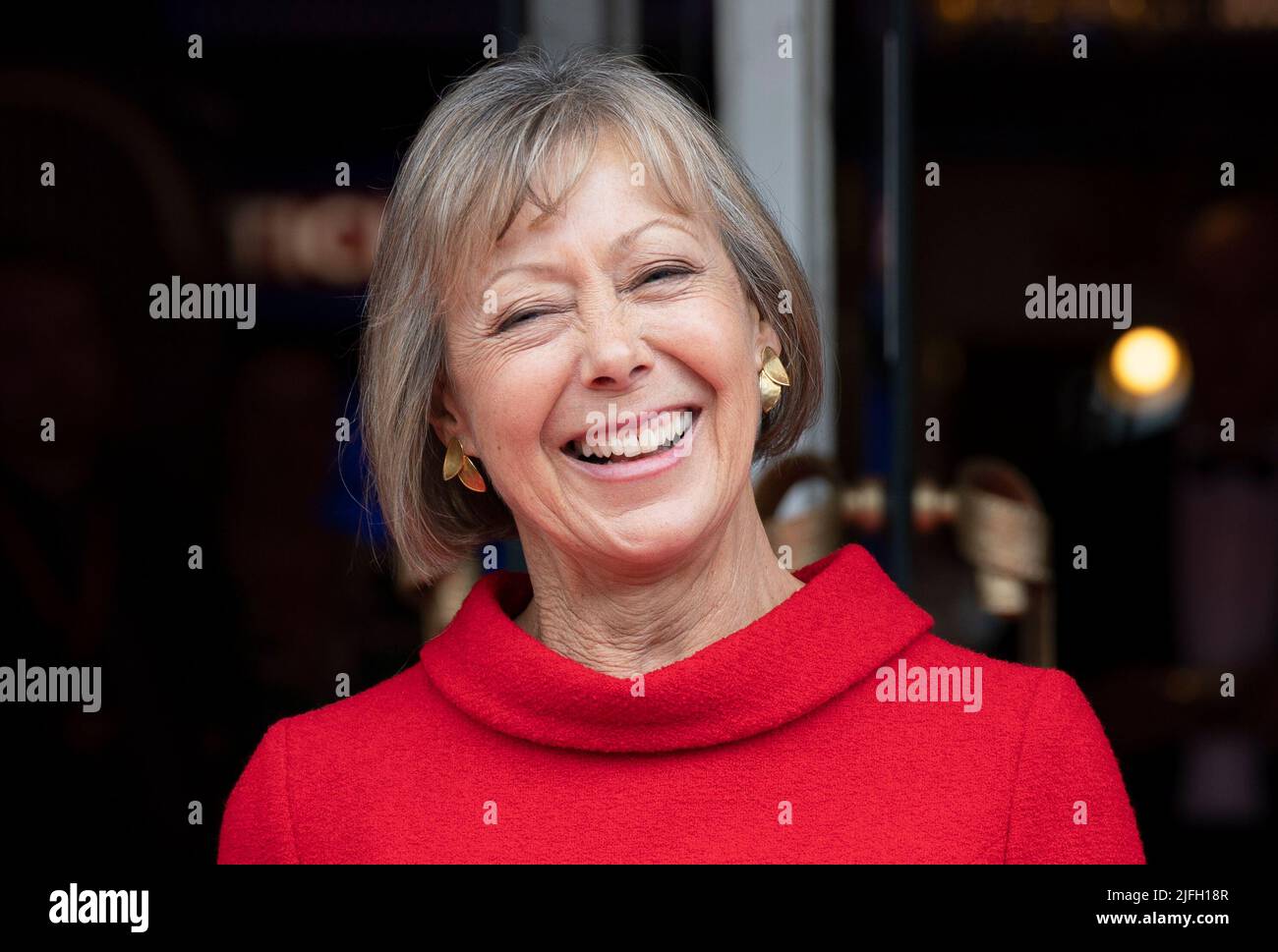 Jenny agutter railway hi-res stock photography and images - Alamy