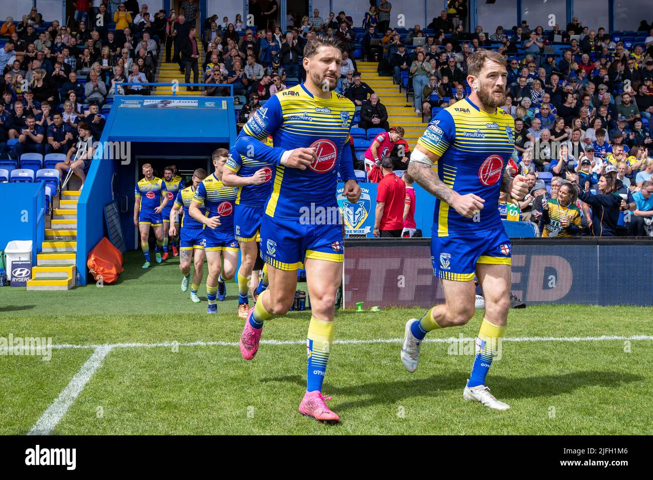 The wolves team hi-res stock photography and images - Alamy