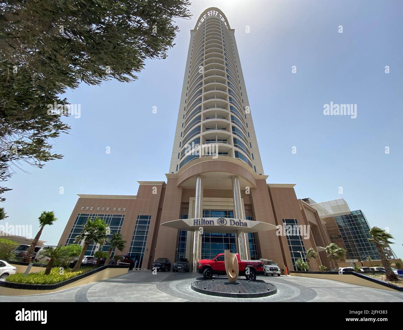 Hilton doha hi-res stock photography and images - Alamy