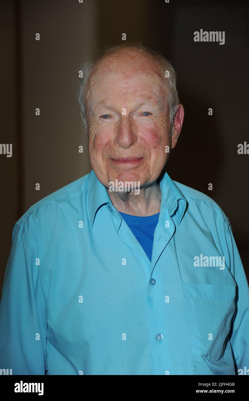 Peter Brook attending the premiere of 'Tell me lies' at L'Arlequin ...
