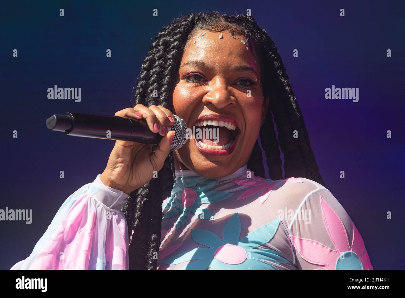 Singer Larissa Luz performing at the Turá Festival in São Paulo on the ...