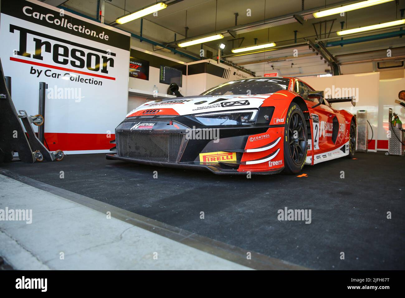 Box,Tresor by Car Collection Audi R8 LMS evo II GT3 Stock Photo - Alamy