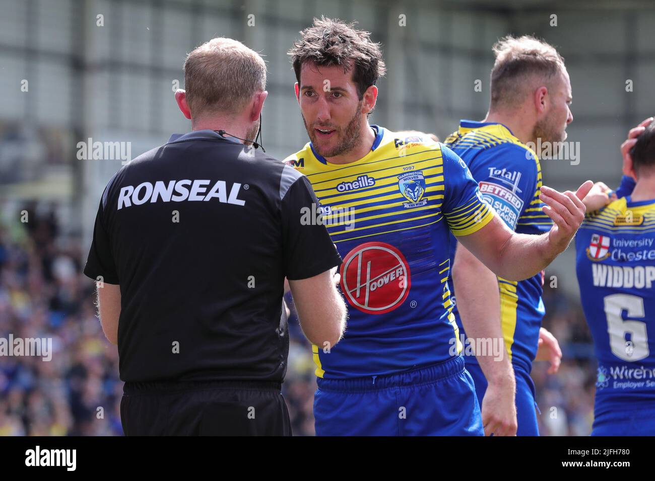 Stefan Ratchford #1 of Warrington Wolves speaks with Referee Robert ...