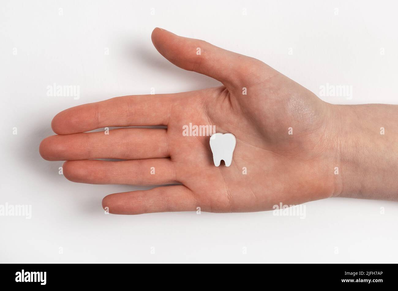 Lost tooth of adult concept. Teeth loss. Stomatology. High quality ...