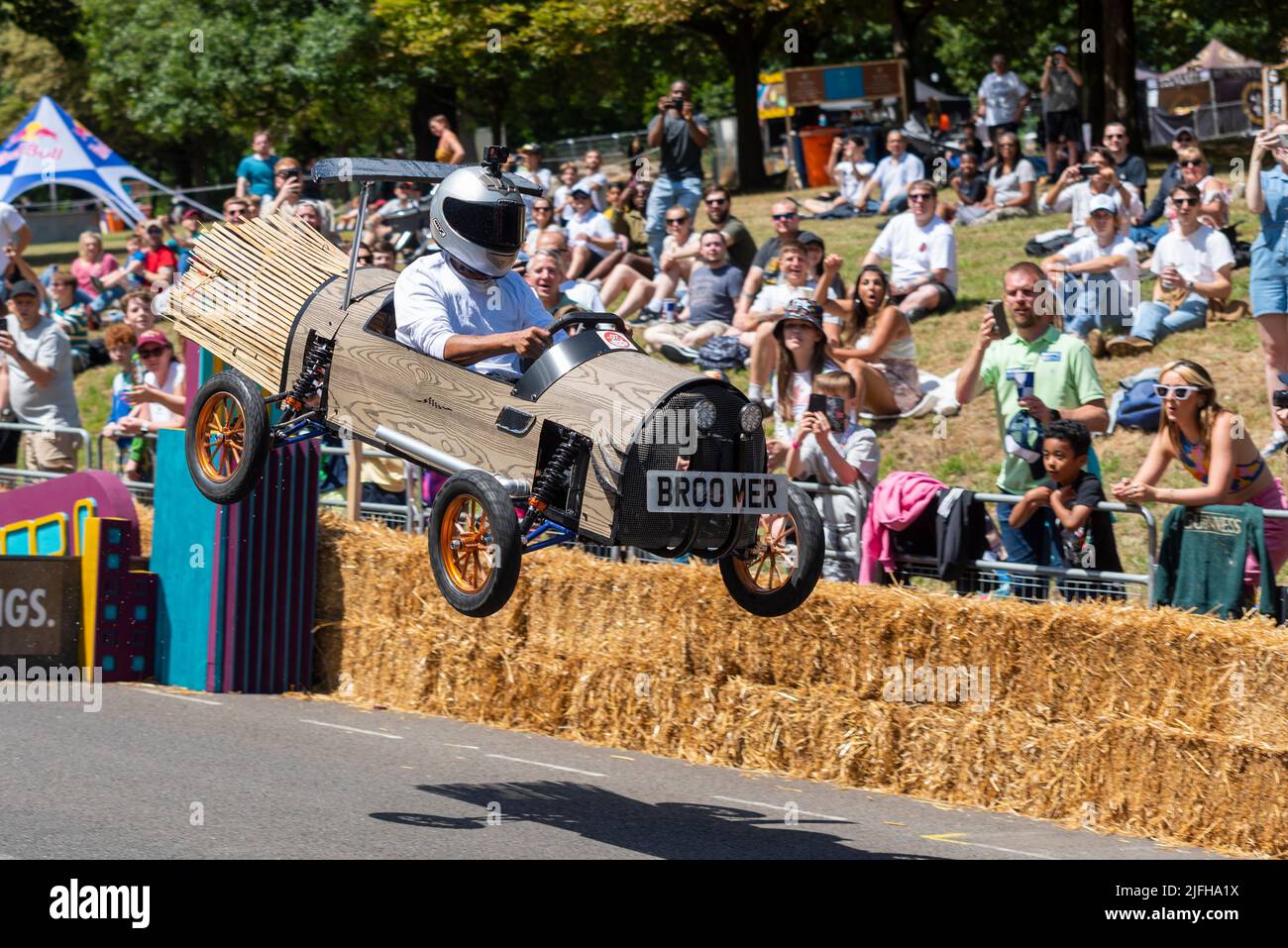 Push box ramp hi-res stock photography and images - Alamy