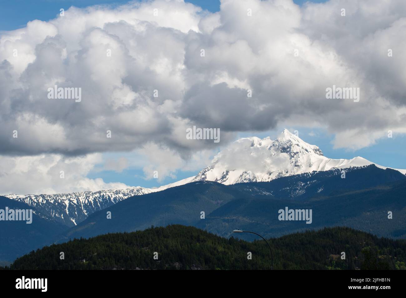 Mount garibaldi volcano hi-res stock photography and images - Alamy