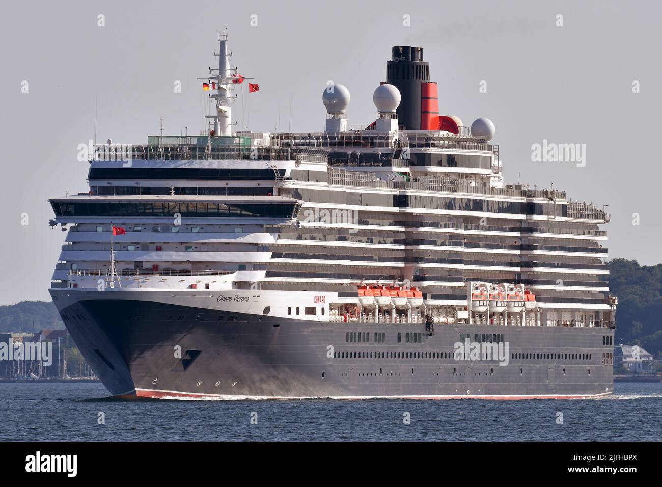 Queen elizabeth cruise baltic hi-res stock photography and images - Alamy