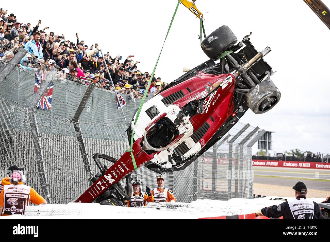 ZHOU Guanyu (chi), Alfa Romeo F1 Team ORLEN C42, portrait crash ...