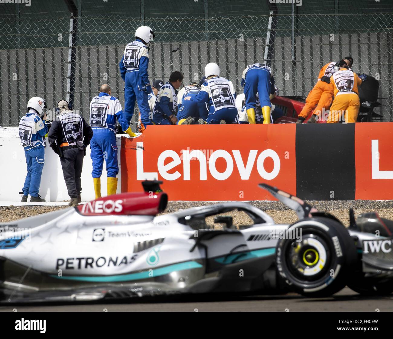 Silverstone f1 2022 crash hi-res stock photography and images - Alamy