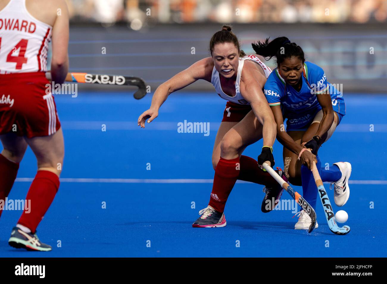 Silverstone, UK. 3rd July, 2022. AMSTERDAM - Grace Balsdon (GBR,L) and ...