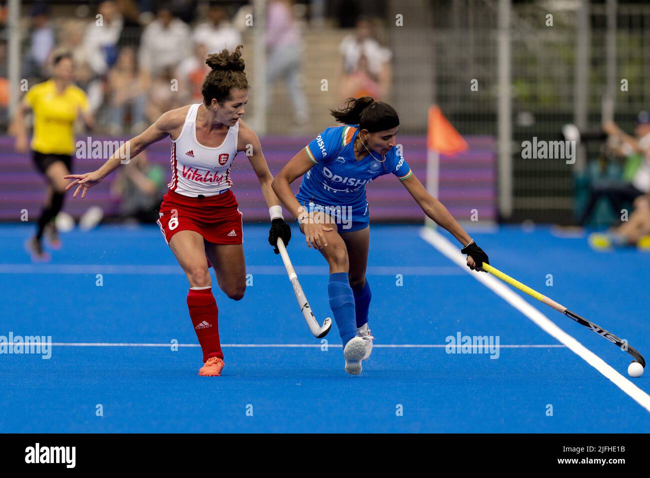 Silverstone, UK. 3rd July, 2022. AMSTERDAM - Anna Toman (GBR,L) and ...