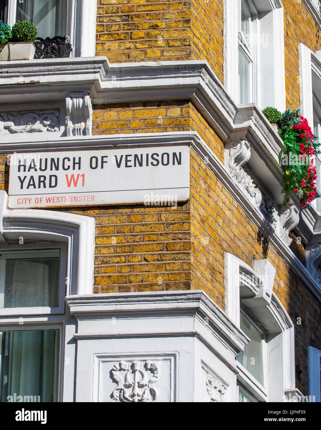 London, UK - March 8th 2022: Street sign for Haunch of Venison Yard in ...