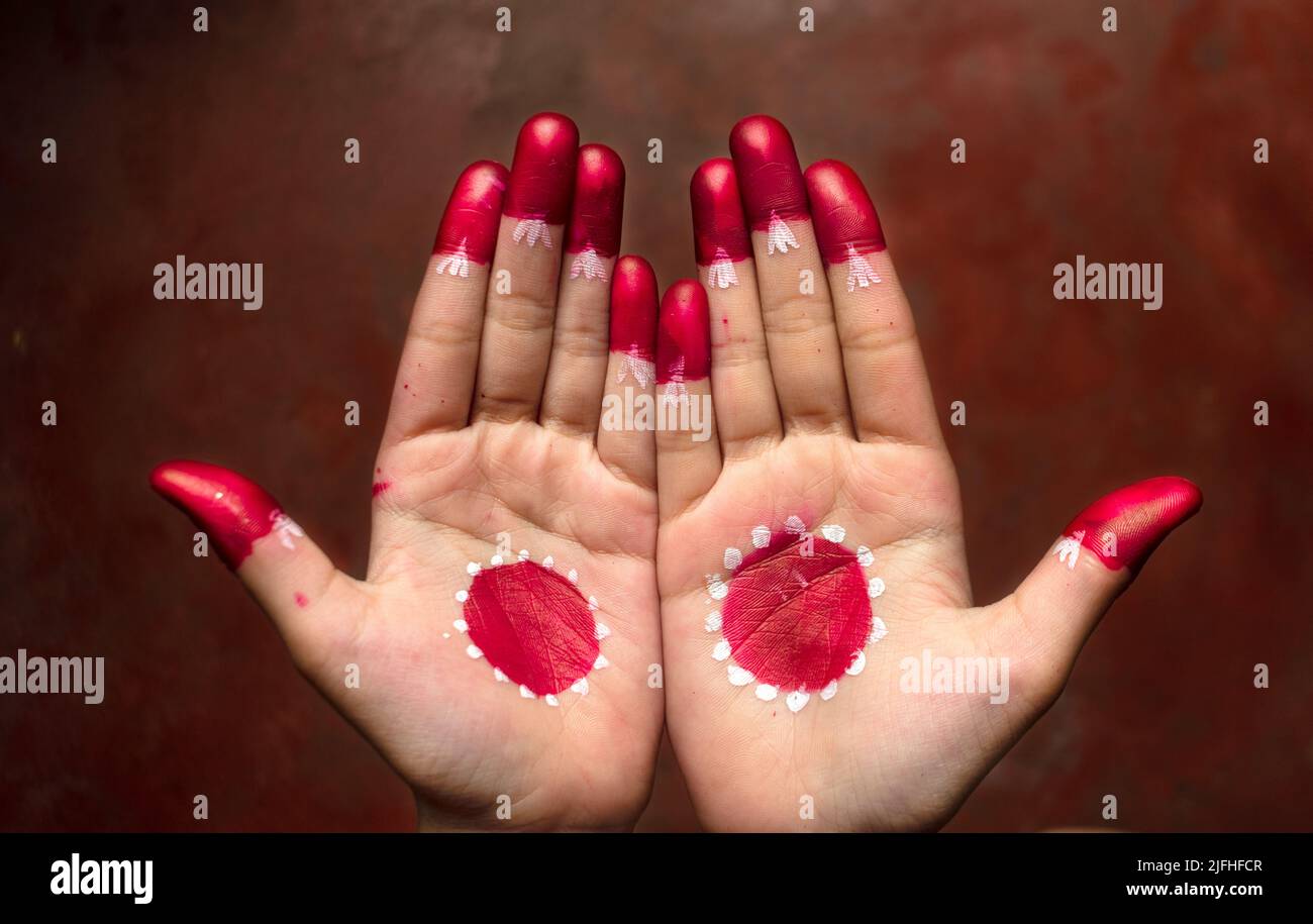 Indian body paint hi-res stock photography and images - Alamy
