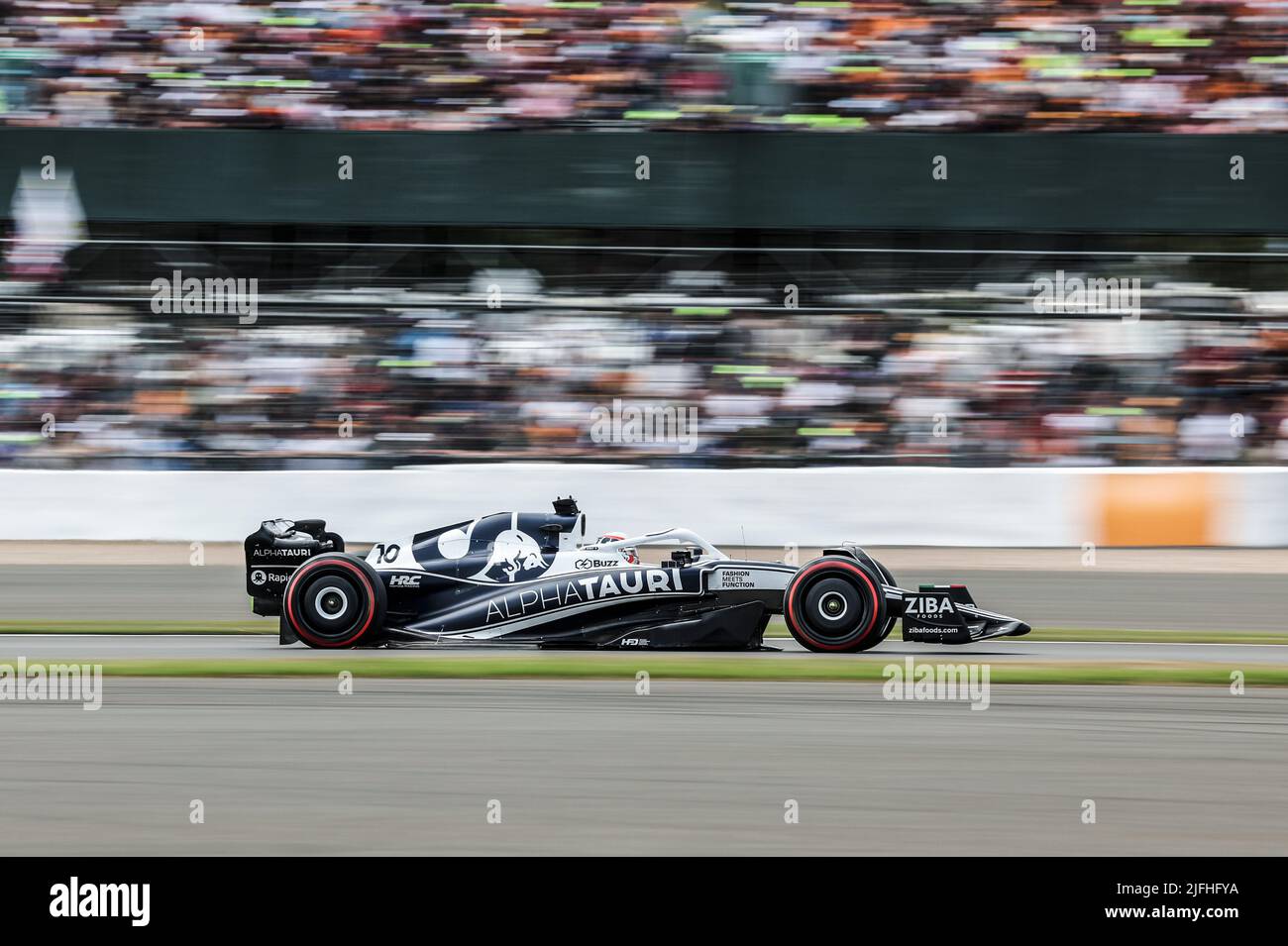 10 GASLY Pierre (fra), Scuderia AlphaTauri AT03, action during the Formula 1 Lenovo British ...
