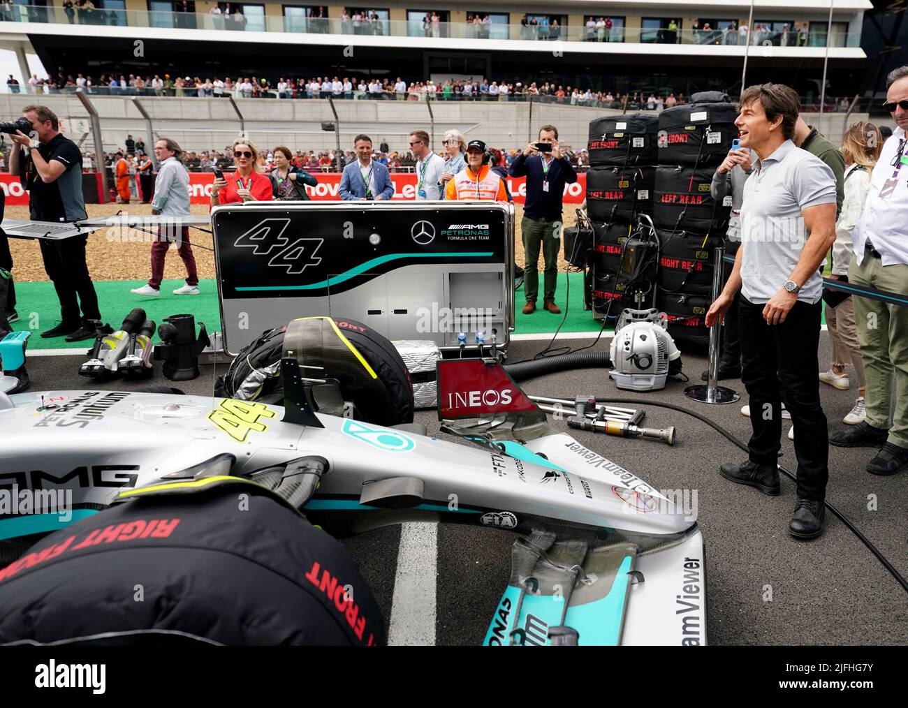 Tom cruise car race hi-res stock photography and images - Alamy